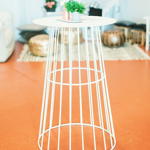 Wire Bar Table - White – MainEventHire
